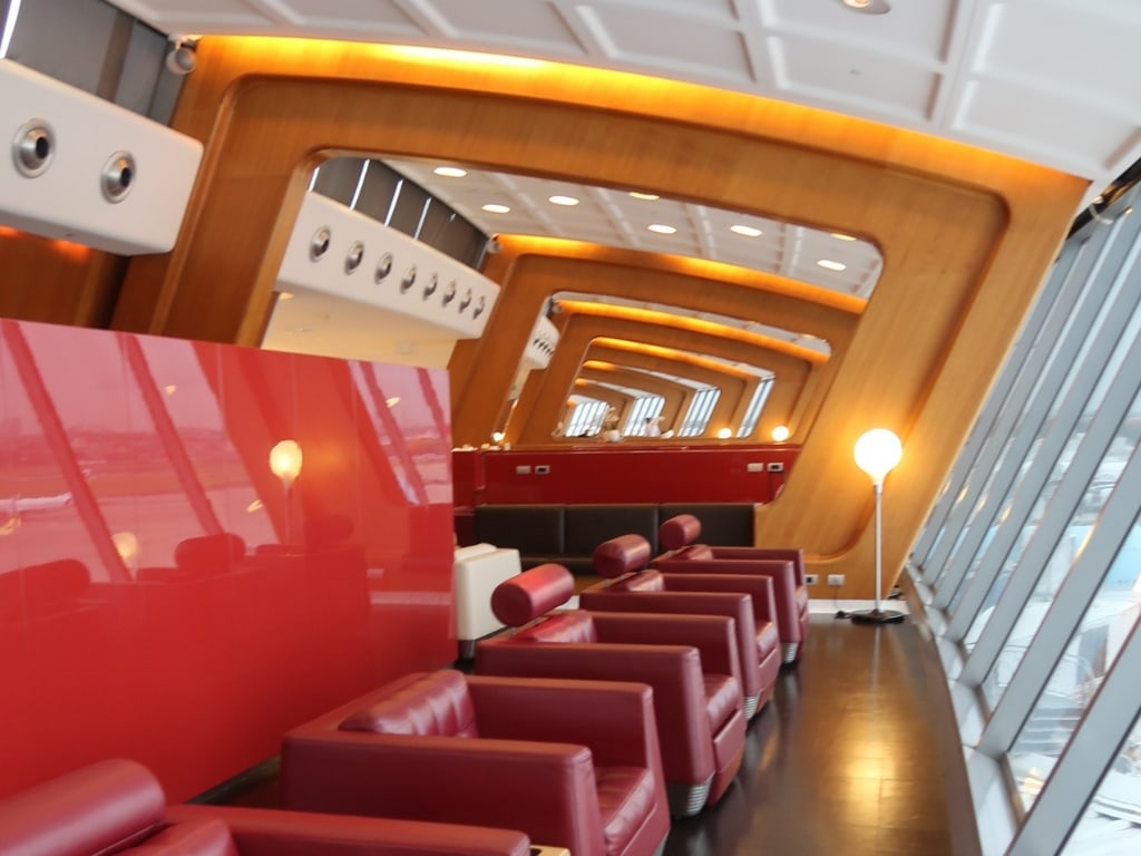 Sample the Qantas First Class Lounge at Sydney Airport